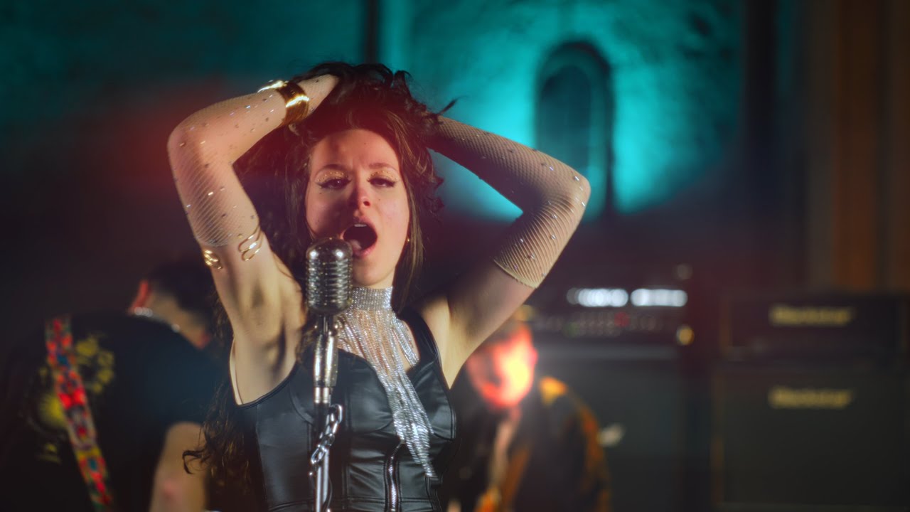 Feat The Sun - Rockstar // (Clip Officiel) - YouTube