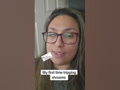 My first time tripping shrooms... - YouTube