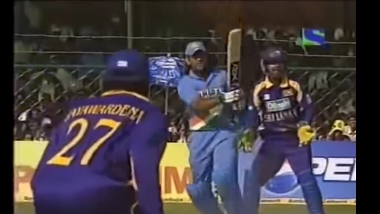 MS Dhoni unbelievable power hitting. Must watch - YouTube