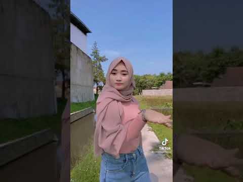 ABG HOT HIJAB GUNUNG GEDE