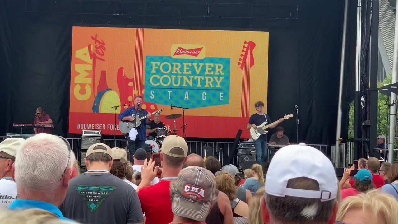 Joe Diffie John Deer Green - YouTube