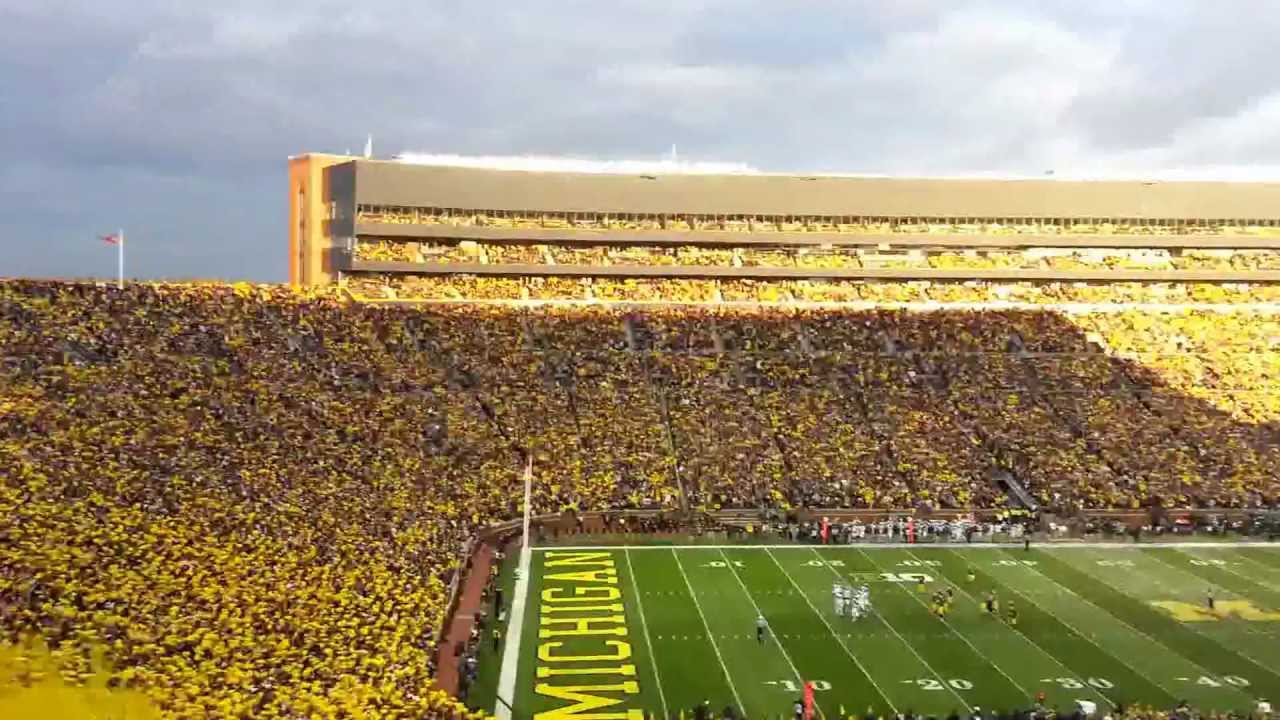 Michigan Student Section - YouTube