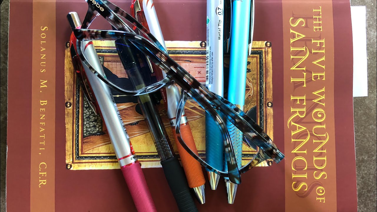 Book Review: The Five Wounds of St. Francis by Solanus M Benfatti CFR ...