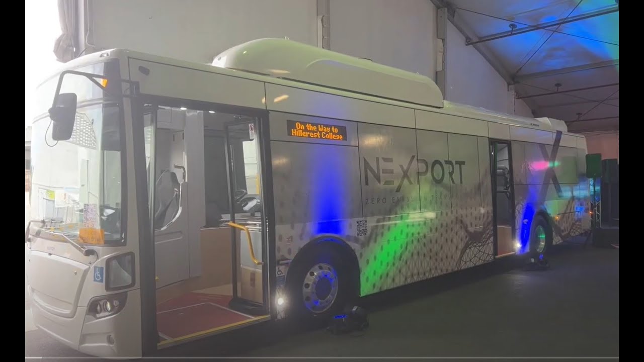 Nexport electric bus at Electric Dream Exhibition 2022 - YouTube