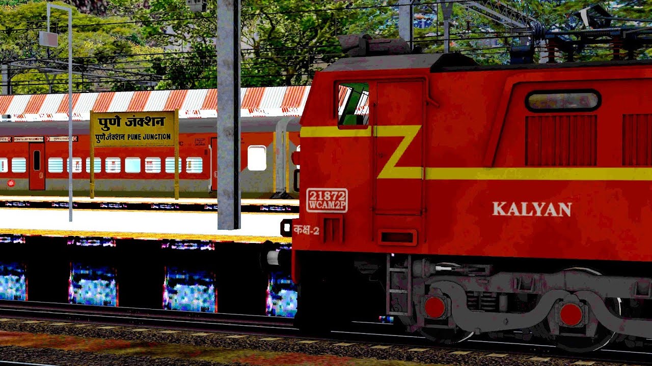 Arrival at Pune II Mahalaxmi Express II #pune #journey - YouTube