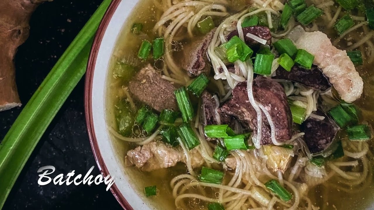 Easy Cook - Batchoy with misua (WITHOUT PORK BLOOD) - YouTube