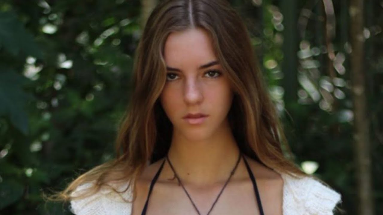 Emily Feld (beach 2) - YouTube