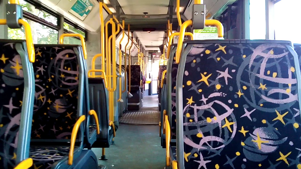 A bord de l'Irisbus Agora L 0443 - YouTube