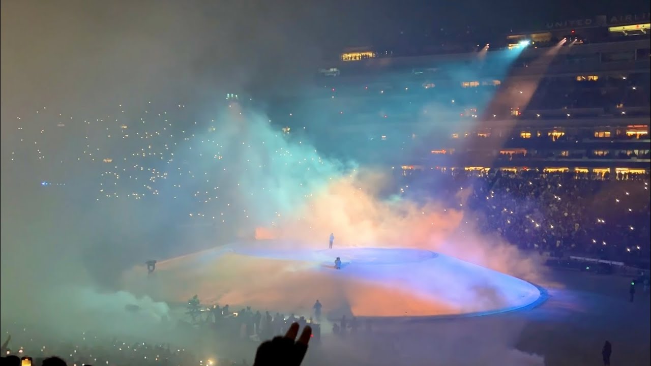 Drake - 24 (Crowd View) - YouTube