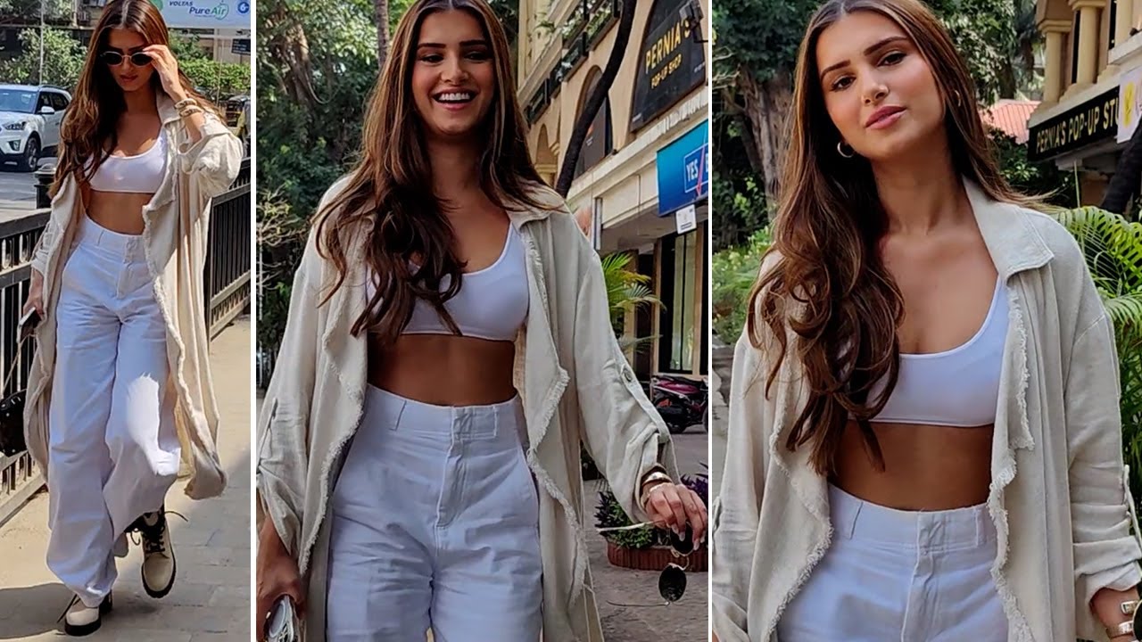 Tara Sutaria 😍 Stunning Visuals Spotted In Juhu Mumabi | MS shorts #Shorts - YouTube
