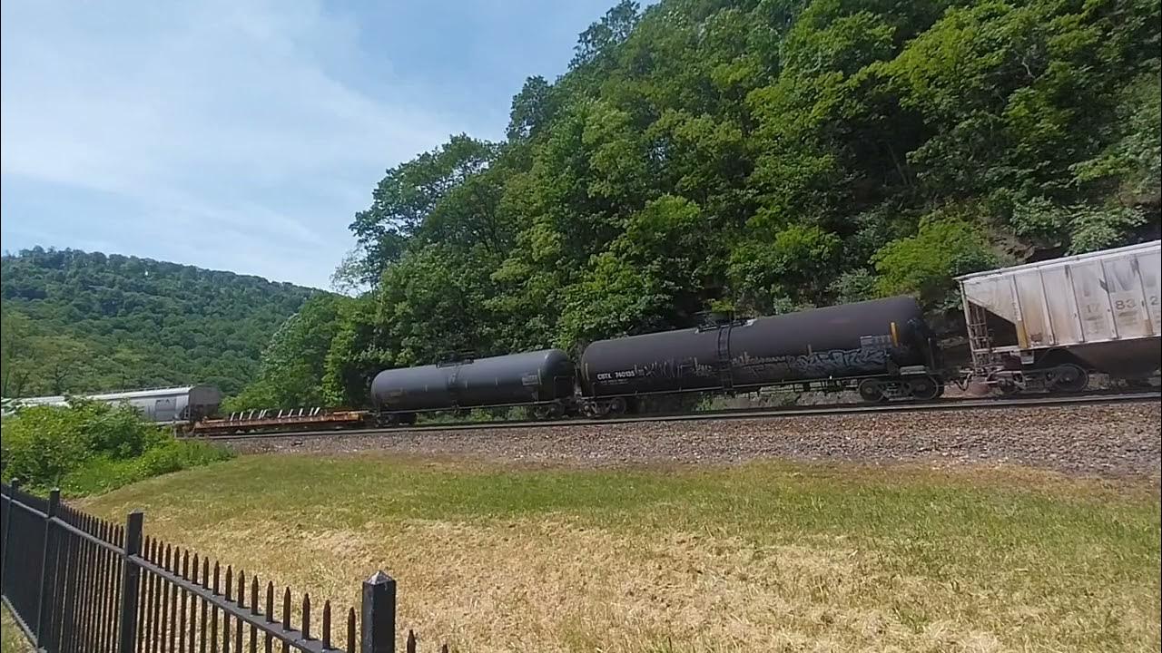 ÑS Horseshoe Curve trains - YouTube
