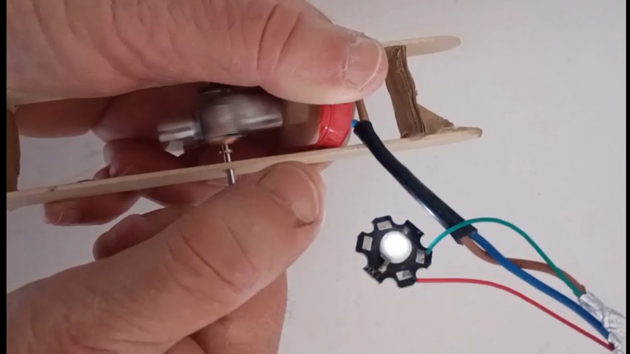 DIY homemade hand crank generator - YouTube