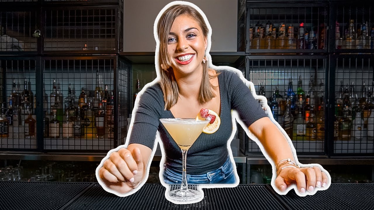 Limoncello cocktail with Luna - YouTube