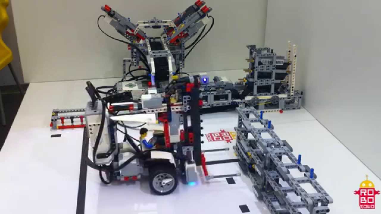 LEGO EV3 forklifter and production line model - YouTube