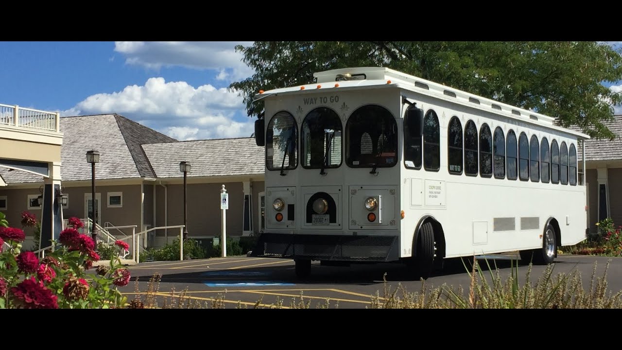 Chicago Trolleys | Wedding Trolleys Chicago | BYOB Limo Trolleys ...
