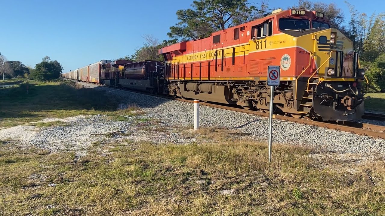 FEC TRAIN 105 @ 4:57pm 2-22-24 - YouTube