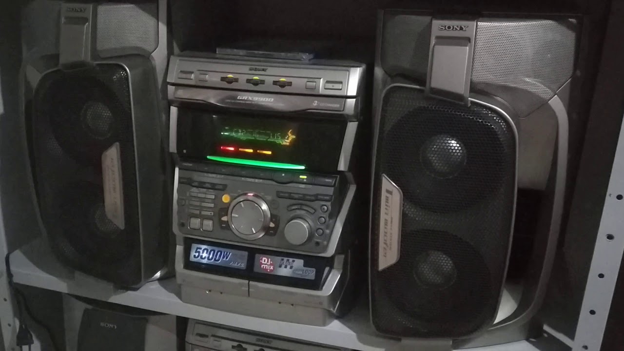 Esse merece estar na coleção de todo amante dos mini system antigos ...