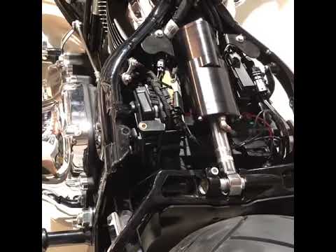 2018 Softail rear shock demo - YouTube