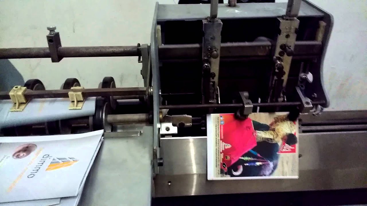 engrapadora automatica 2500 revistas x hora - YouTube