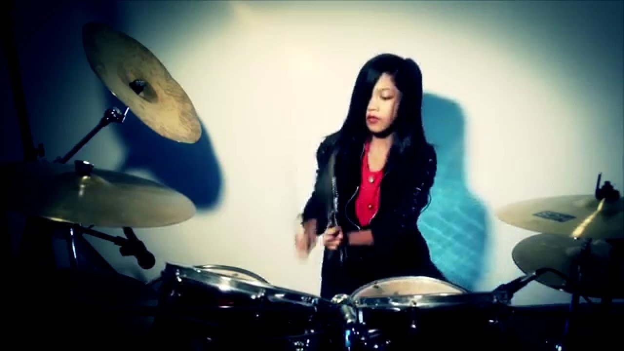 Drum Solo 2 - by Nur Amira Syahira - YouTube