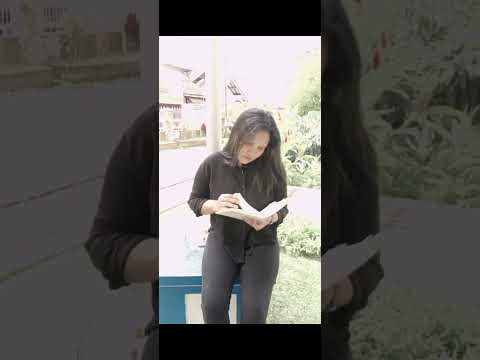 UAS Puisi Digital "Sukses" Adam Muiz - YouTube