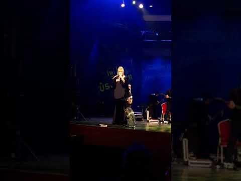 ZERRİN ÖZER KAR BEYAZDIR ÖLÜM