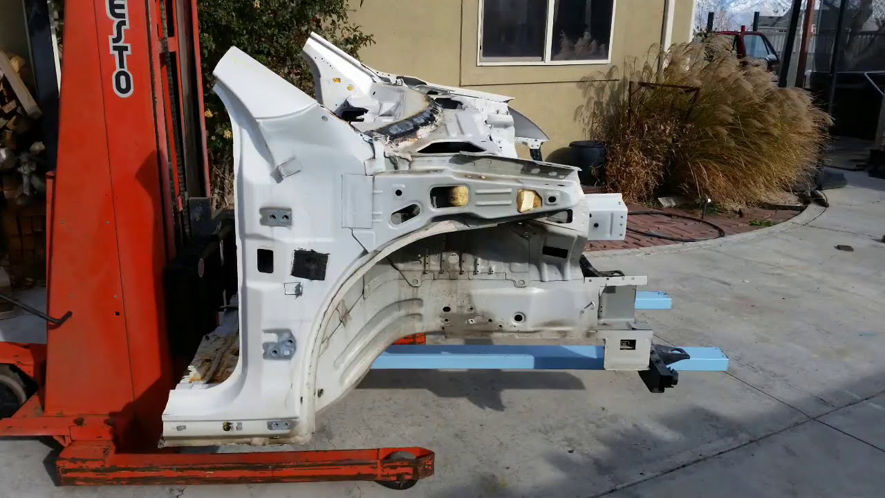 2015 Chevrolet Traverse salvaged frame repaired Bodywork and paint ...