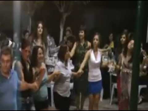 ΓΛΕΝΤΙ ΣΤΗΝ ΚΑΡΙΤΣΑ ΣΤΗΝ ΠΛΑΤΕΙΑ 2012 - YouTube
