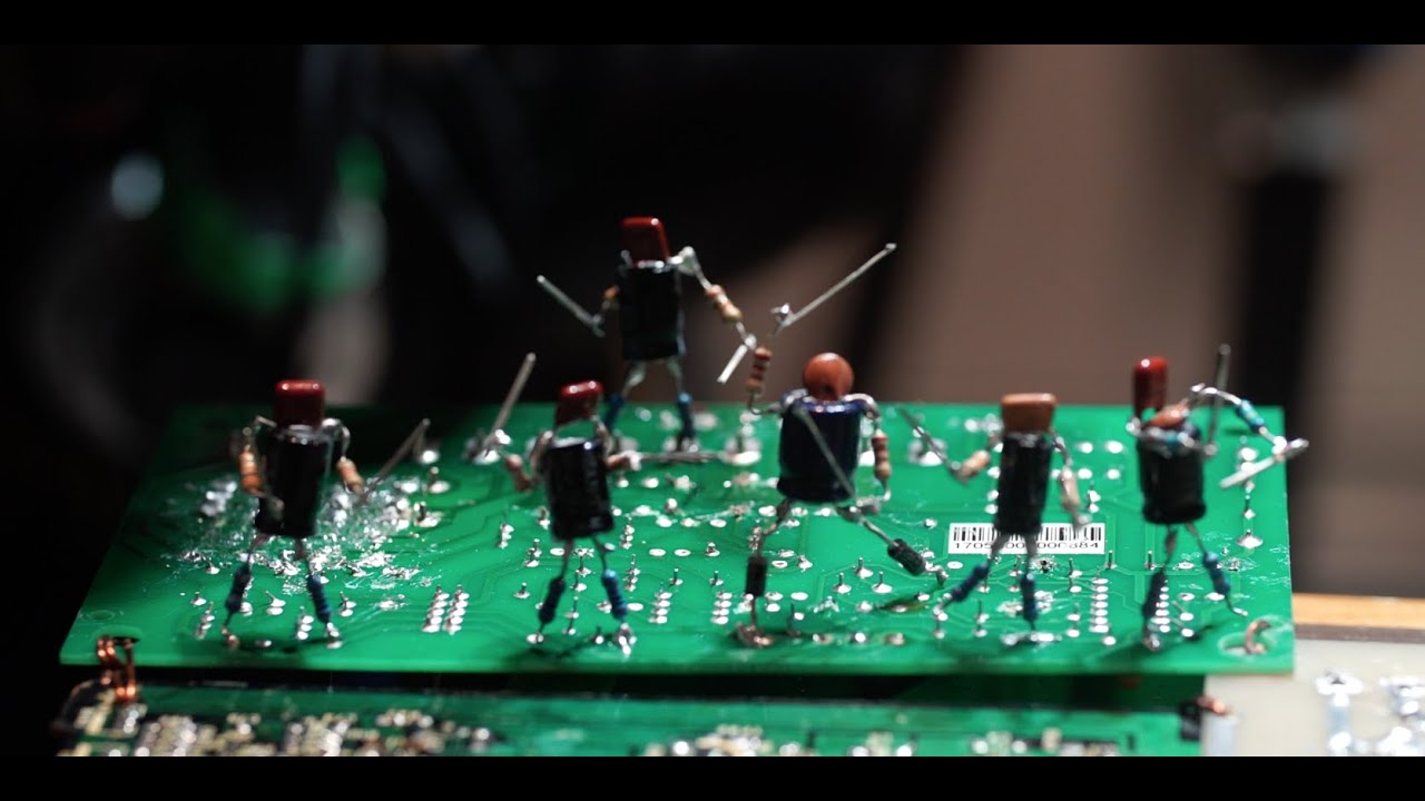 CRAZY STOP MOTION ANIMATION BATTLEFIELD SCENE USING ONLY COMPUTER PARTS ...