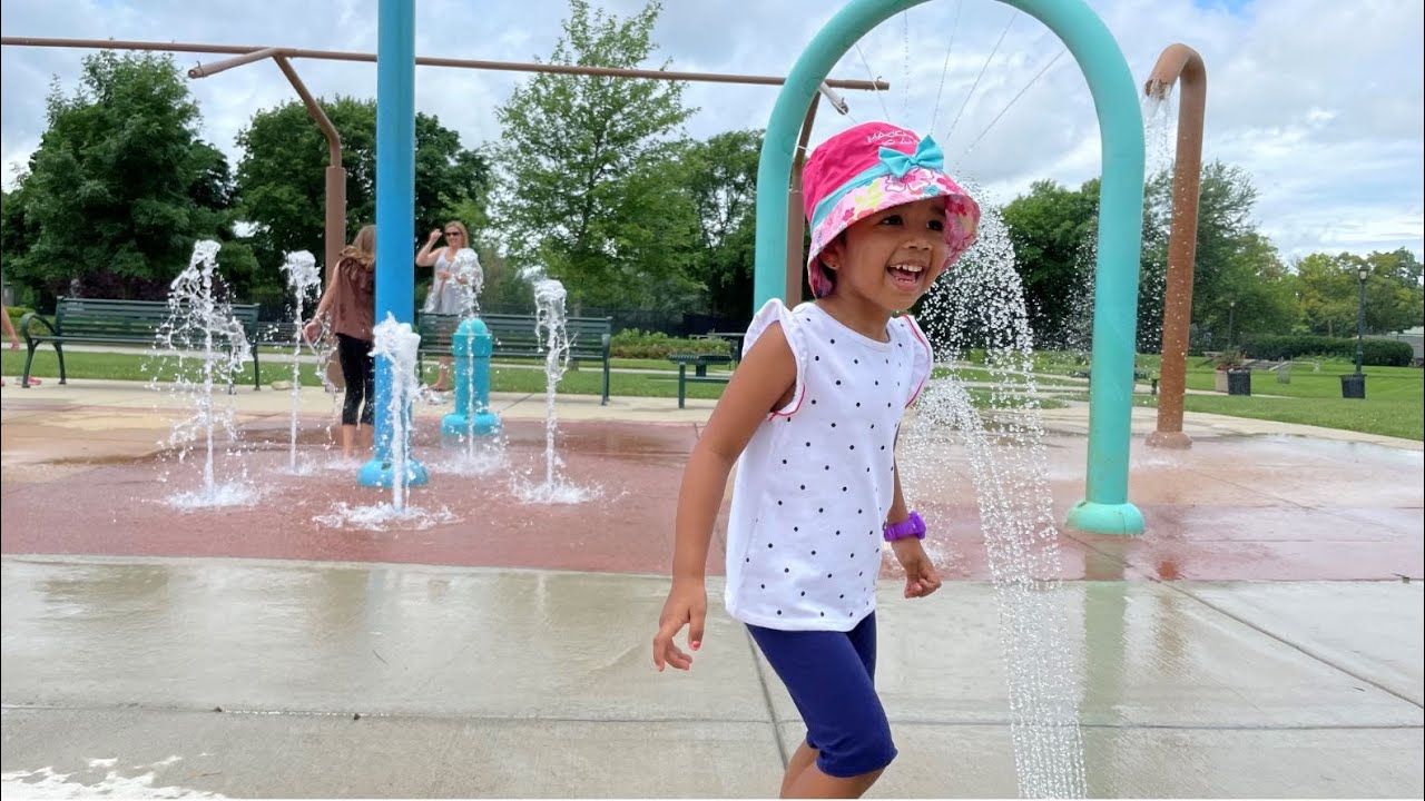 Phillips Park Zoo visit ,Aurora, IL,USA - YouTube
