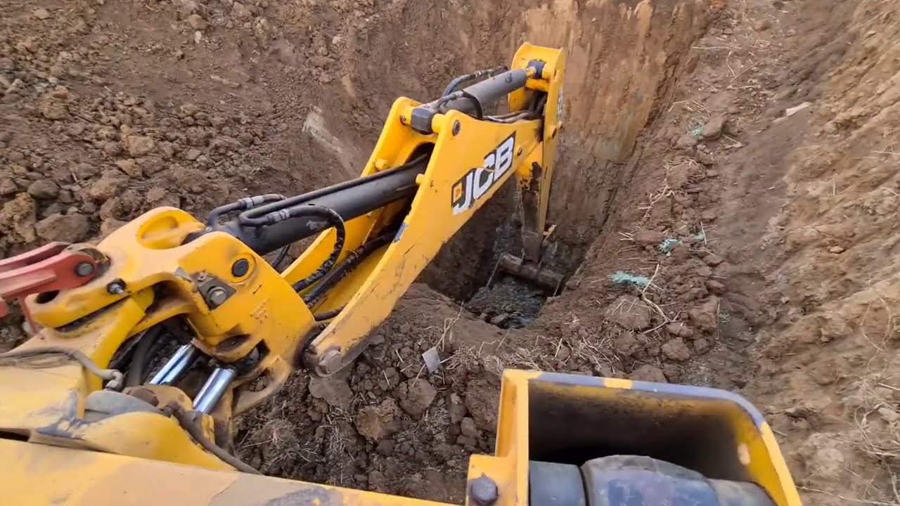 jcb well digging - YouTube