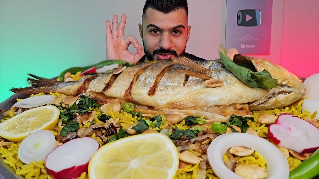 اكل صيادية سمك بتتبيلة خرافية وطعم مميز سمك مقلي مع الرز MUKBANG ...