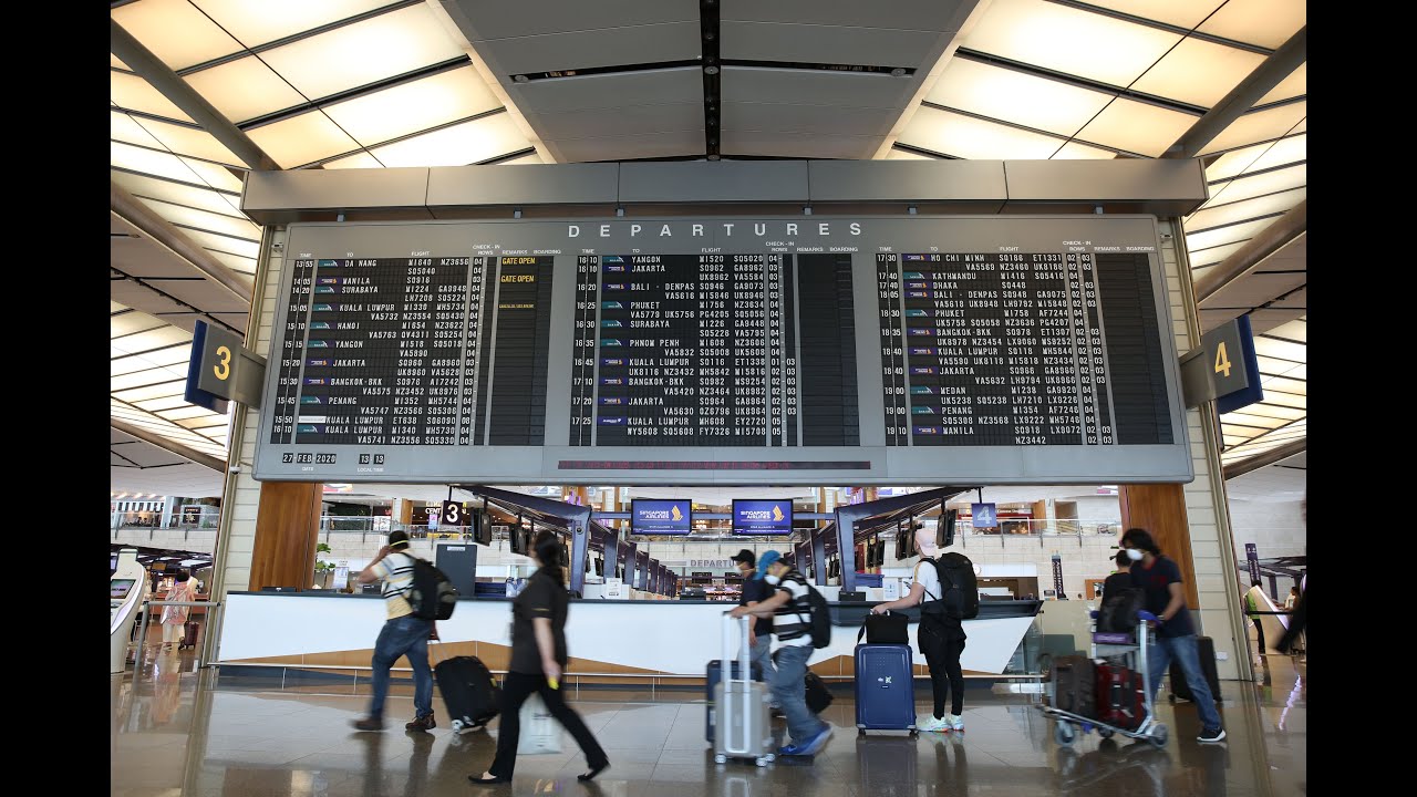 The very last of the solari iconic flight information display boards ...
