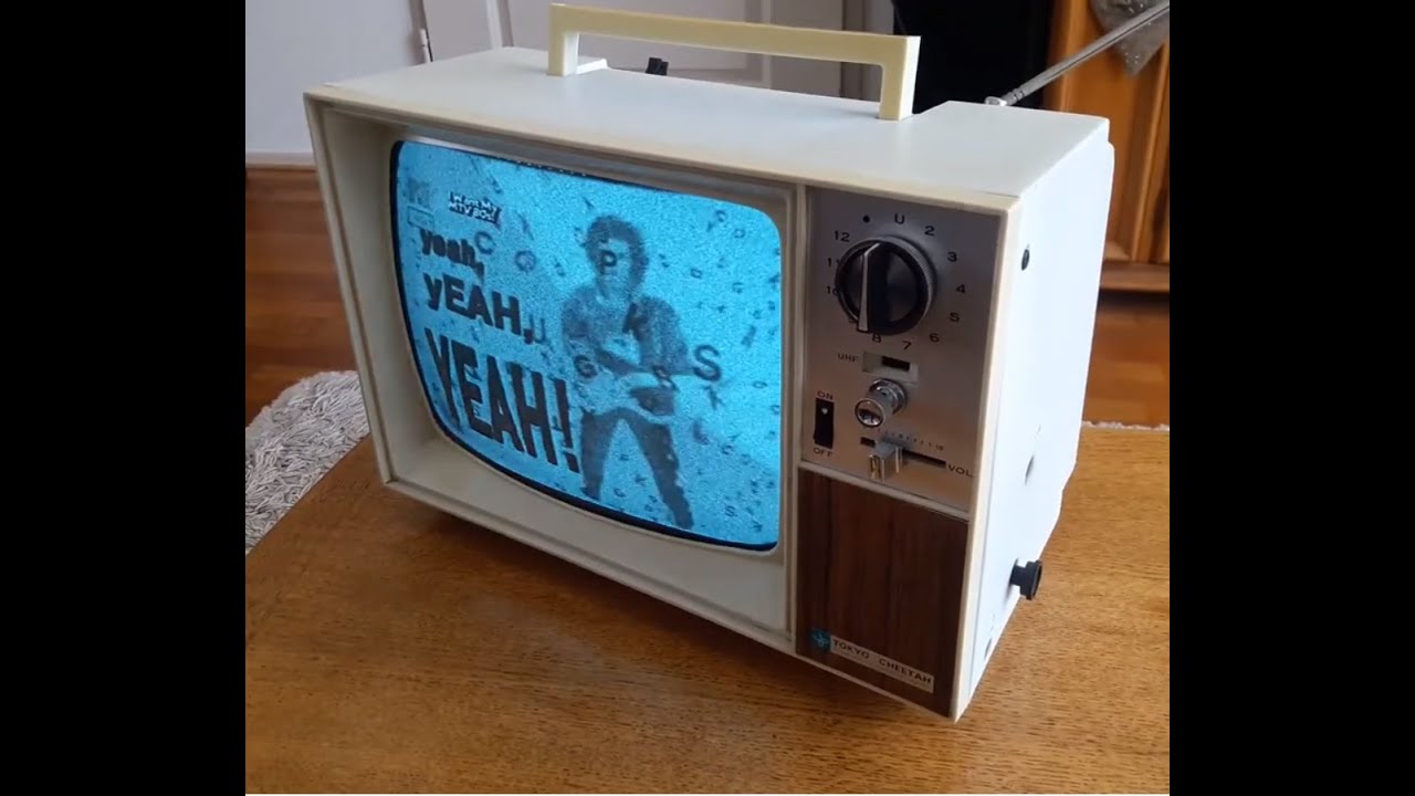 cheap 1975 Japanese television - YouTube