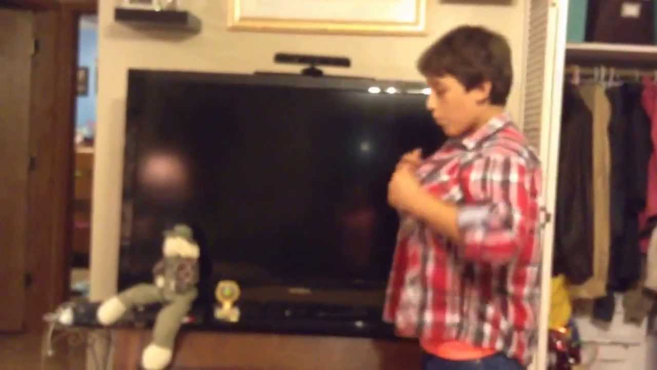 How to take off jacket - YouTube