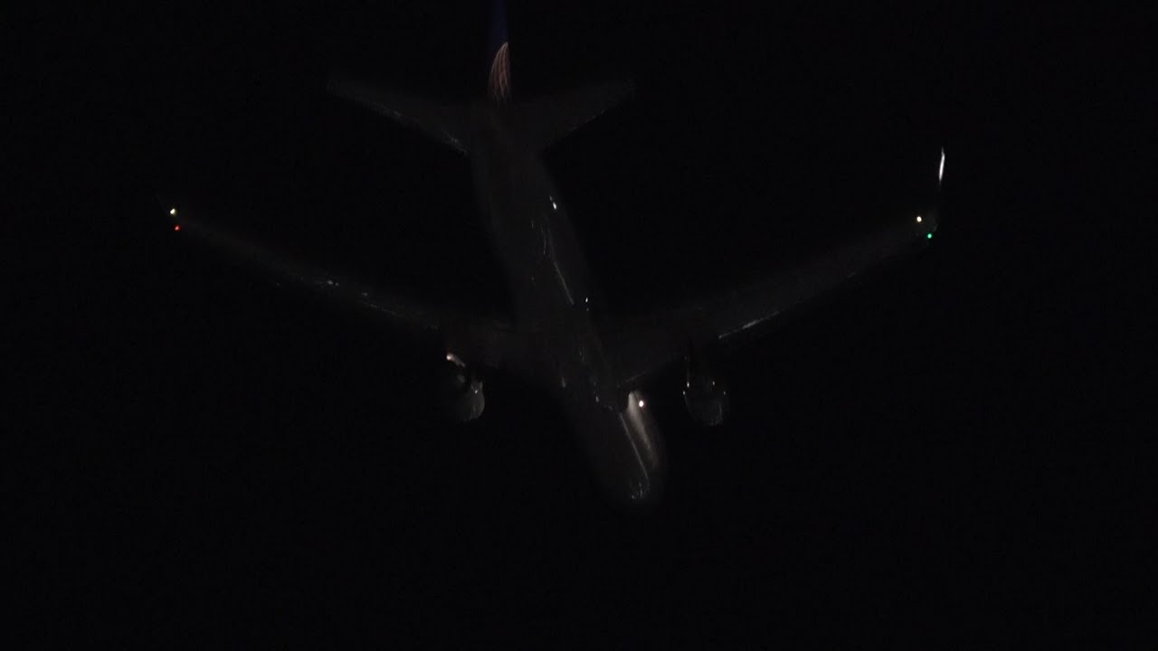 (4K) Plane Spotting Late Night Departures at EWR on December 14, 2024 ...