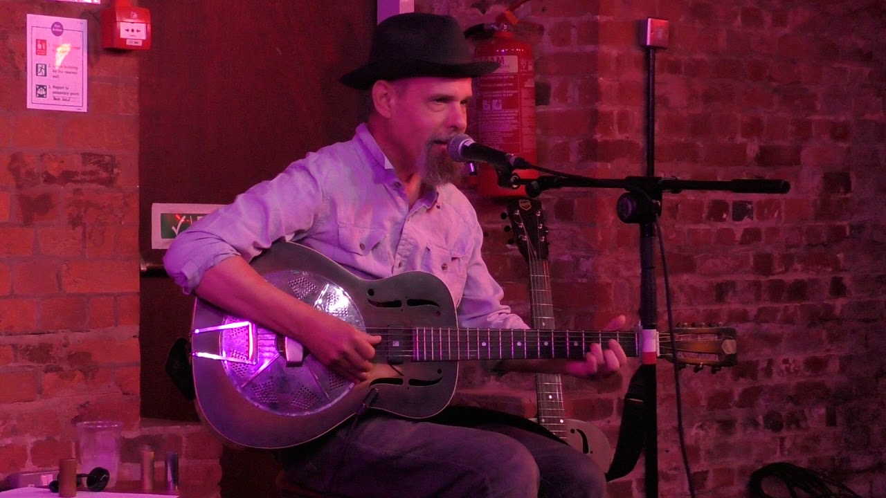 Mark Harrison plays Don't Die 'Till You're Dead - YouTube