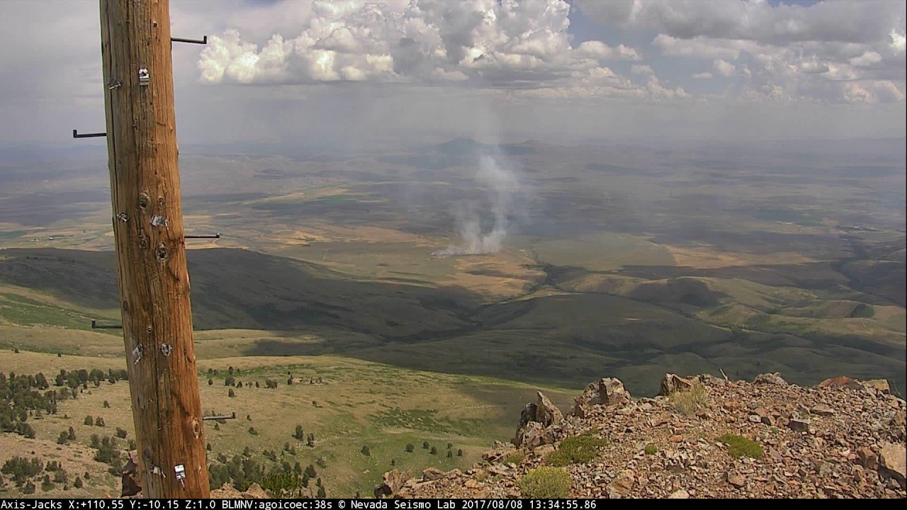 Jacks fire camera zooms into lightning strike caused Pond Fire at 1 PM ...
