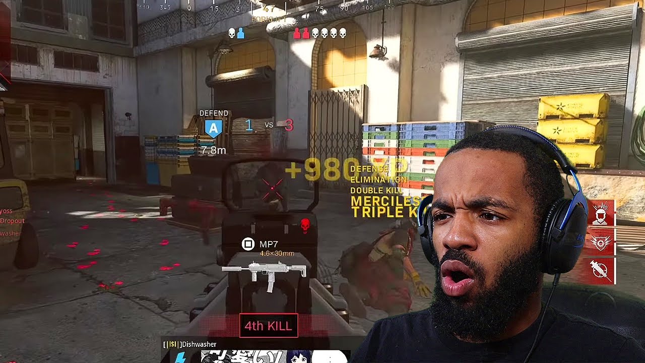REACTING TO THE BEST CONTROLLER PLAYER ON COD | Futives "i dropped 40 ...