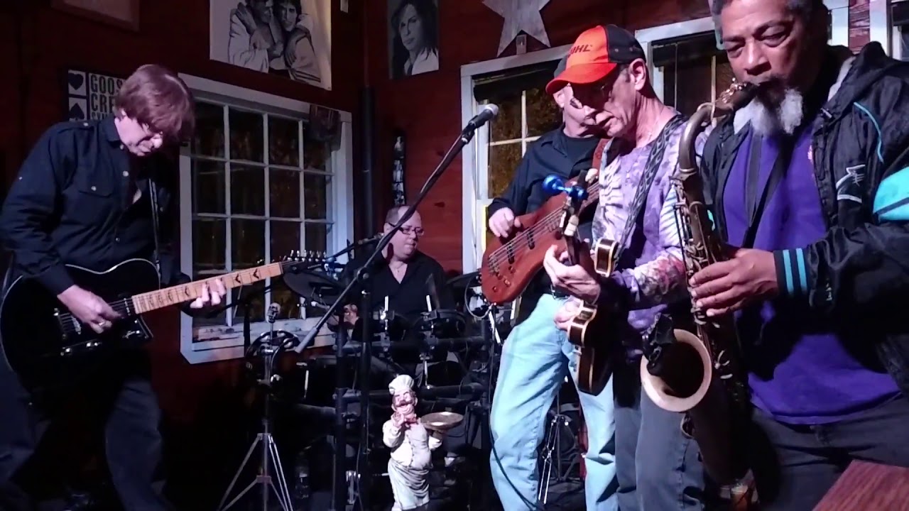 The talented Jeff Sanson killing it with the Liver River Banned! - YouTube