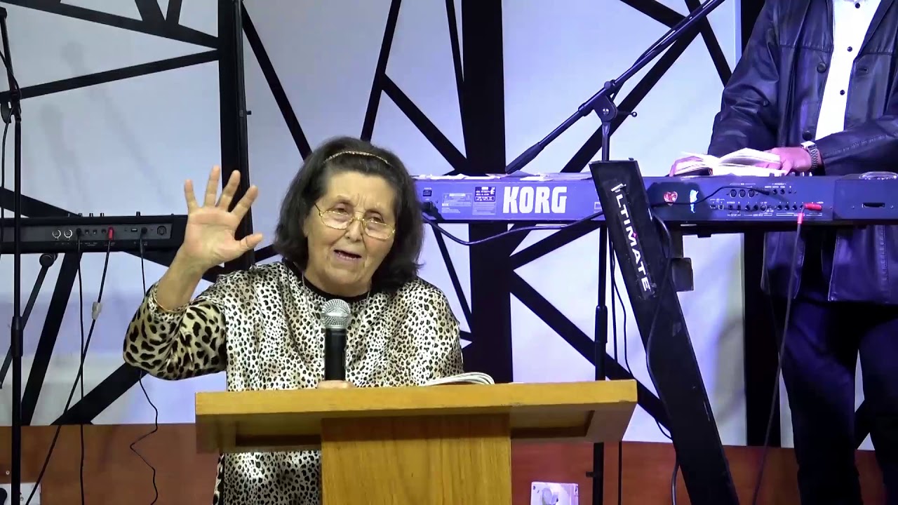 El Sacrificio de Jesús - Betty Reyes - YouTube