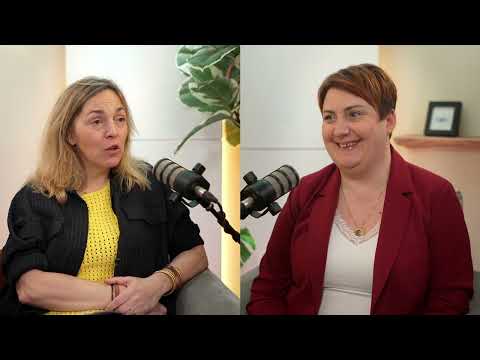 Christelle Dubois : conseillère funéraire et médium, elle parle aux défunts