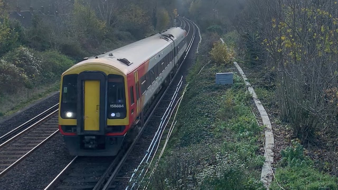Class 158 Sprinter | 158884 (SWT Livery) | South Western Railway - YouTube