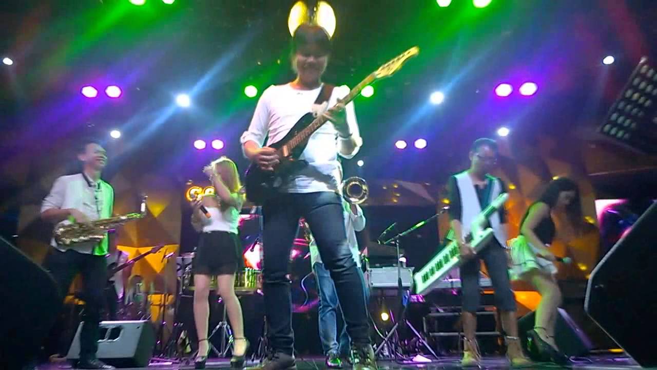 Chabah Band (Cover) - Walking on sunshine - YouTube