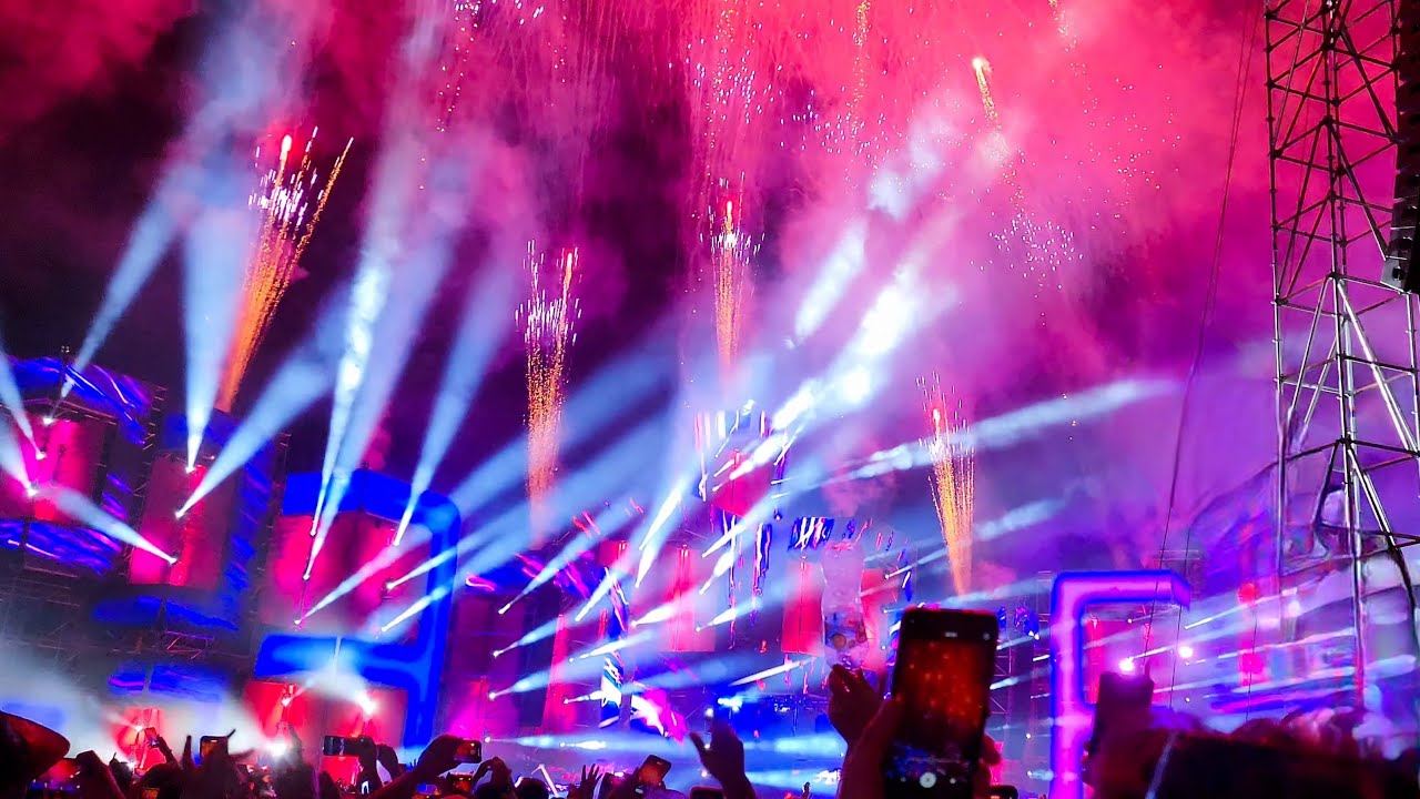 Creamfields Chile 2023 | End Show - YouTube