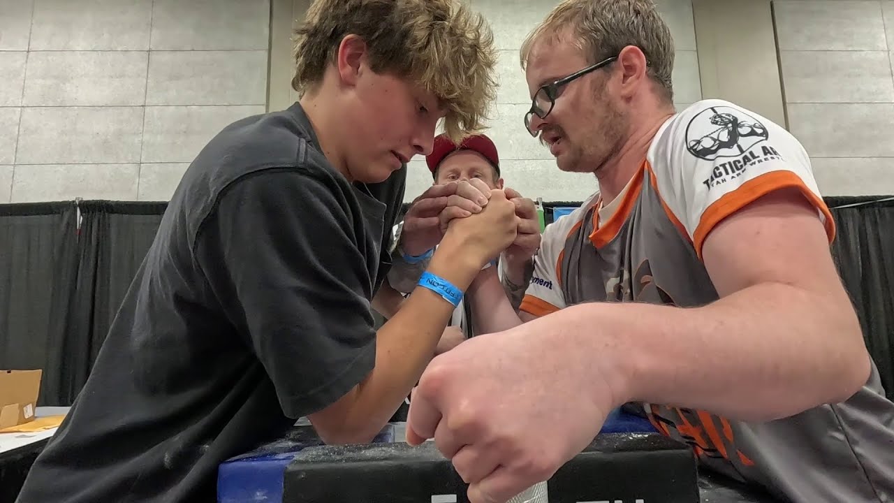 154 Right Armwrestling Matches | Fitcon Battle of Arms 2025 - YouTube