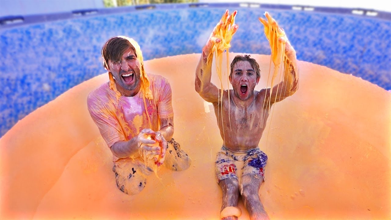 Filling 14FT pool full of OOBLECK! - YouTube