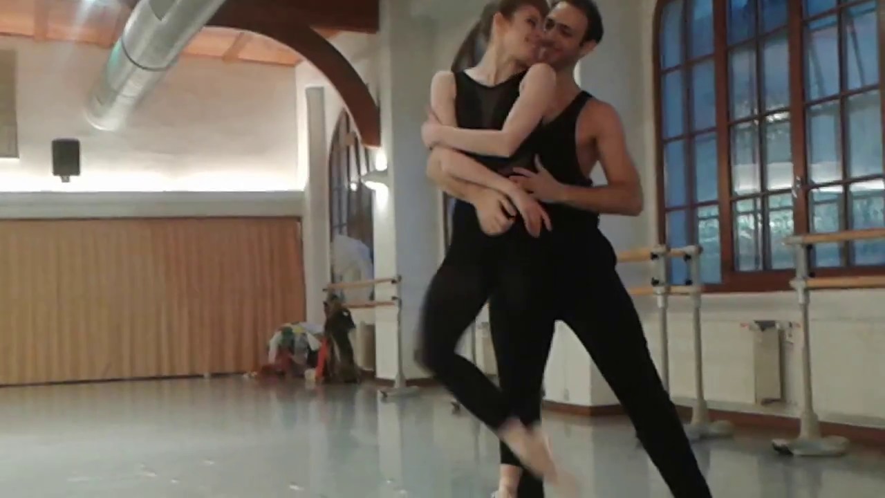 Swan Lake pas de deux on 'Shake it off' by Alina Nanu & Giovanni Rotolo ...