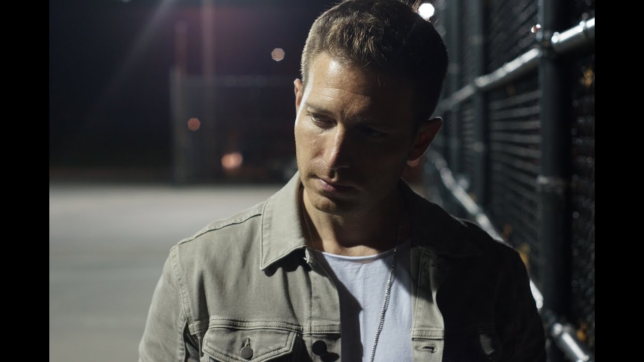 Chris Moreno - "Reach for me" - YouTube