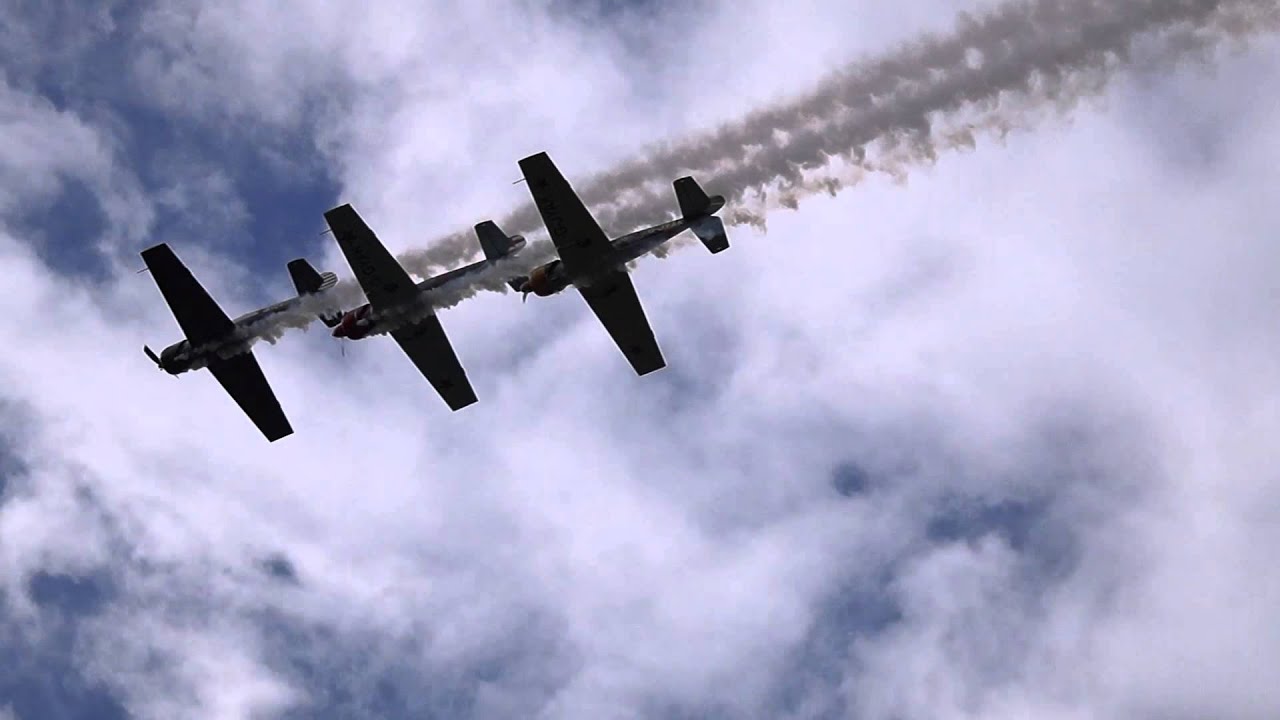 IWM Duxford Battle Of Britian Airshow September 2015 Russian Display ...
